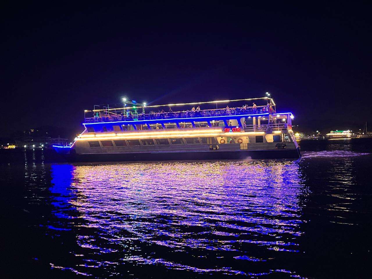 Sailing the Mandovi with Swastik Cruise – Dream Dinner or Just Drifting?